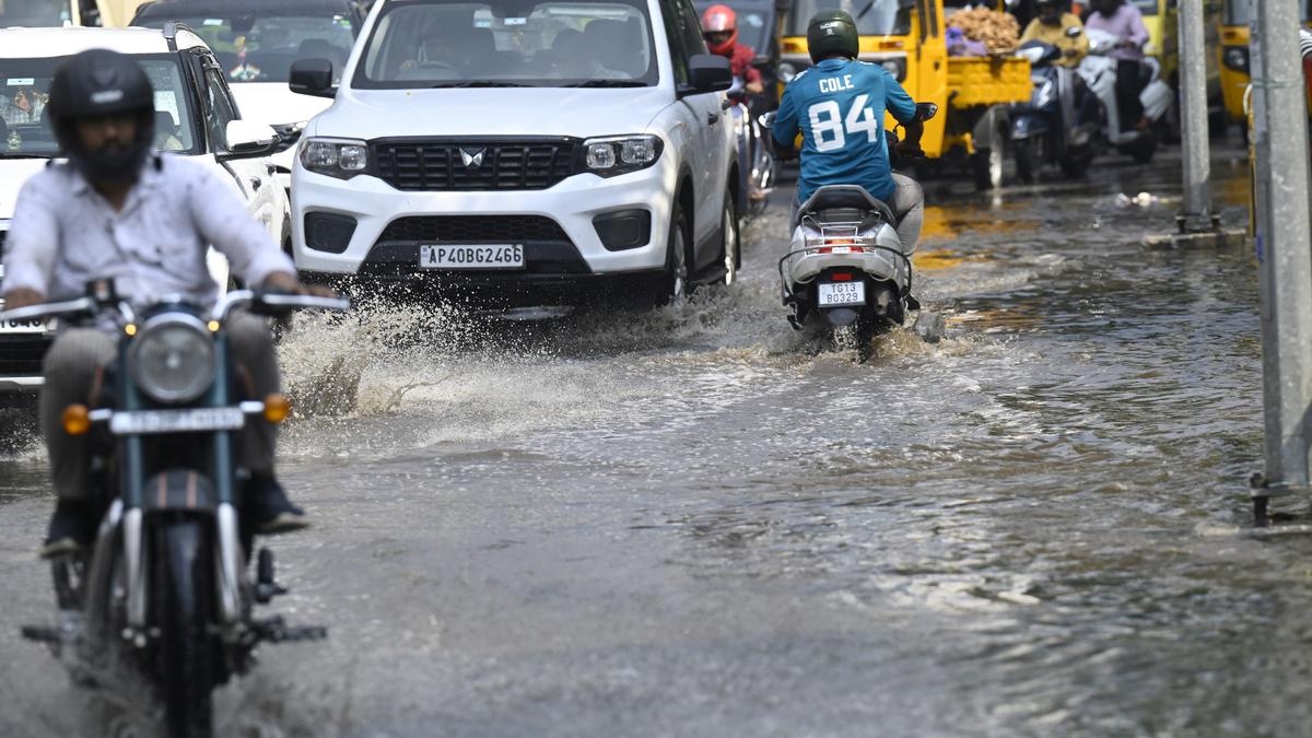 349 inundation points in and around Hyderabad identified; efforts on to ...