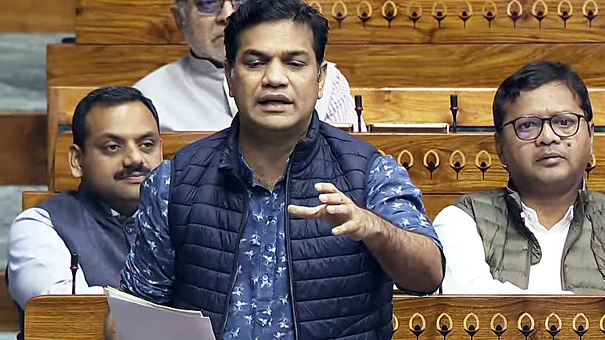 Congress moves privilege motion against 2 BJP MPs over ‘traitor’, ‘Soros link’ barbs at Rahul ...