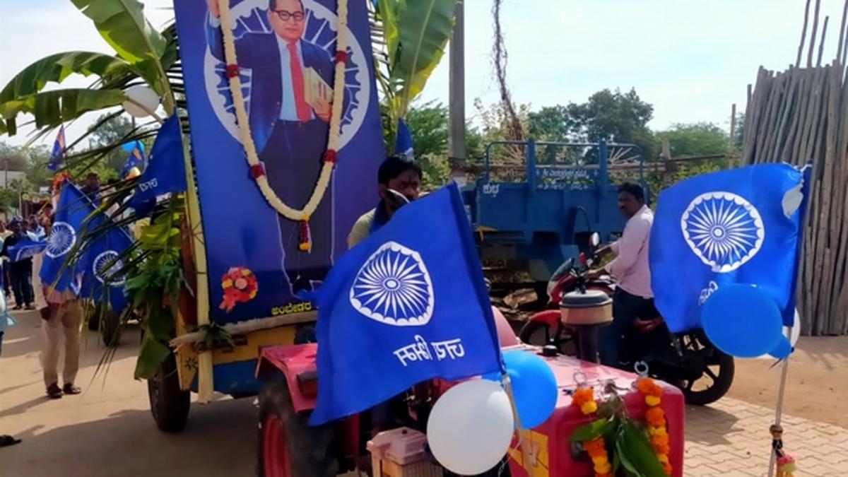 Constitution Awareness Jatha reaches 100th village in Dharwad district - The Hindu