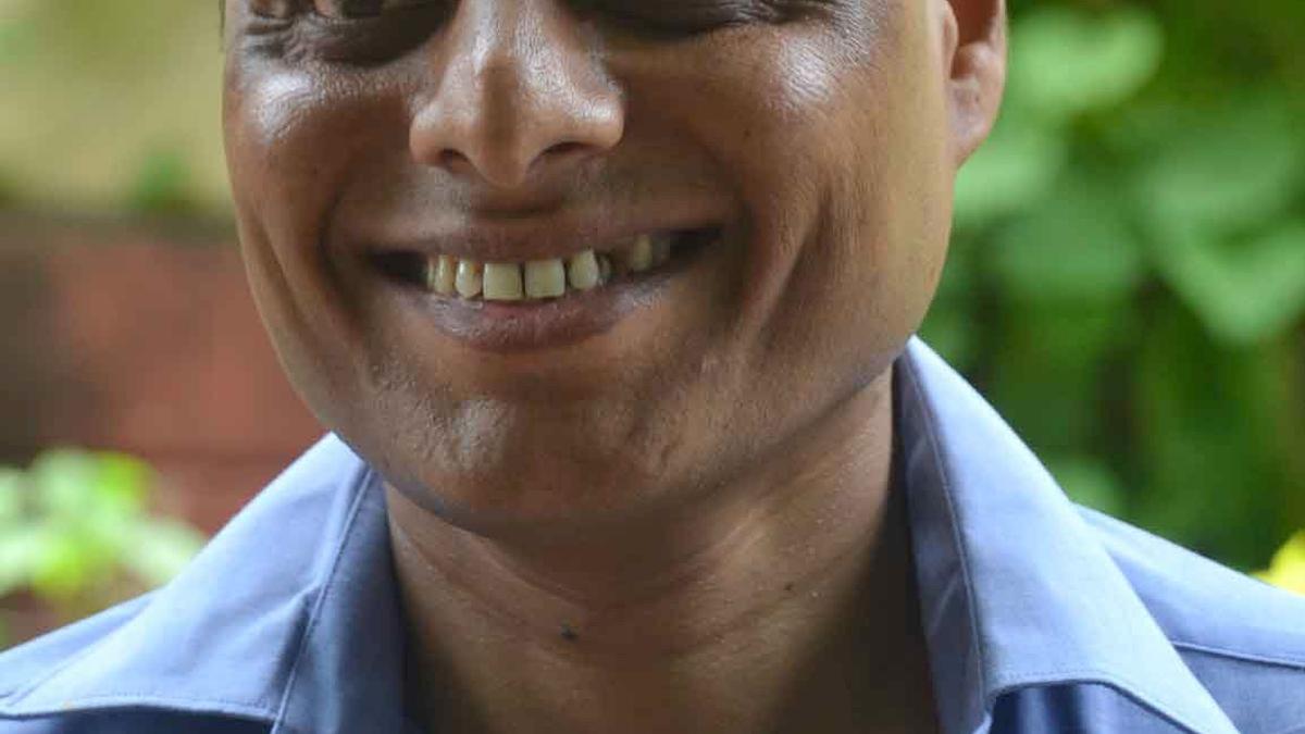 Congress leader Nagaraj Chabbi joins the BJP - The Hindu