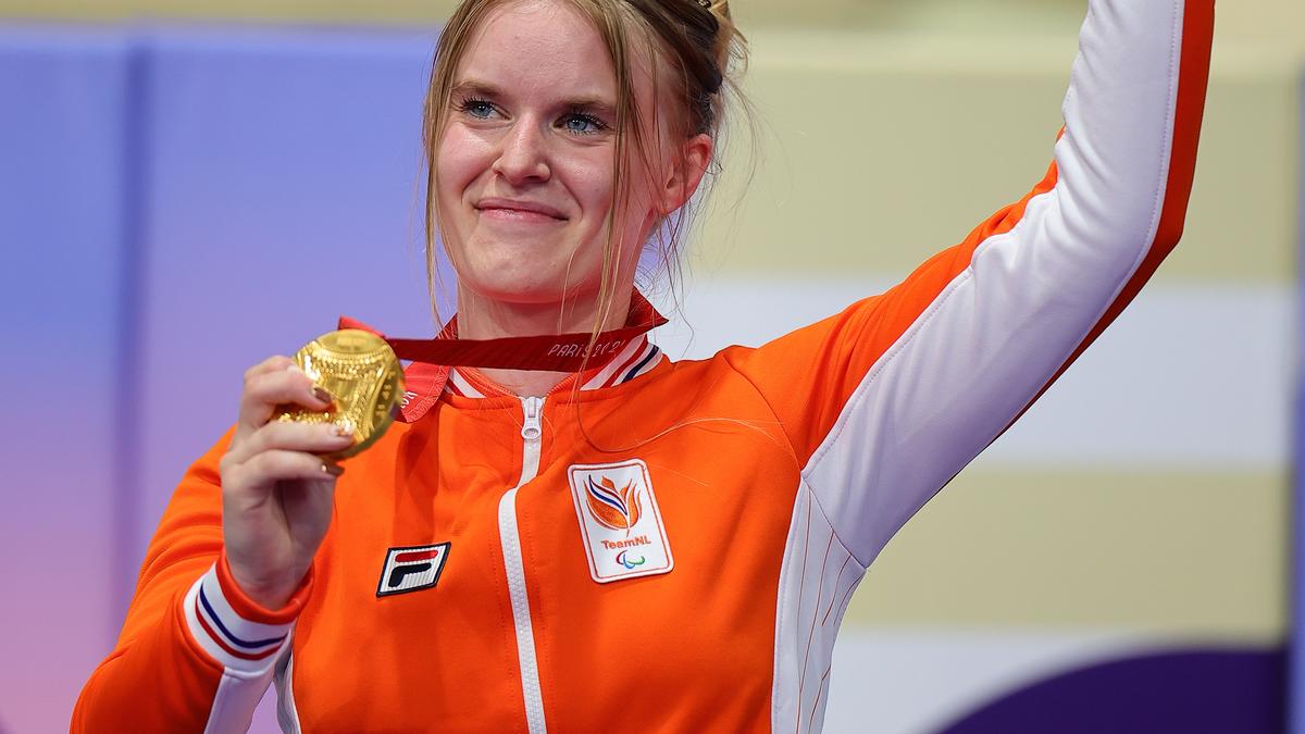 Track cyclist Caroline Groot of the Netherlands wins Paralympic Games ...