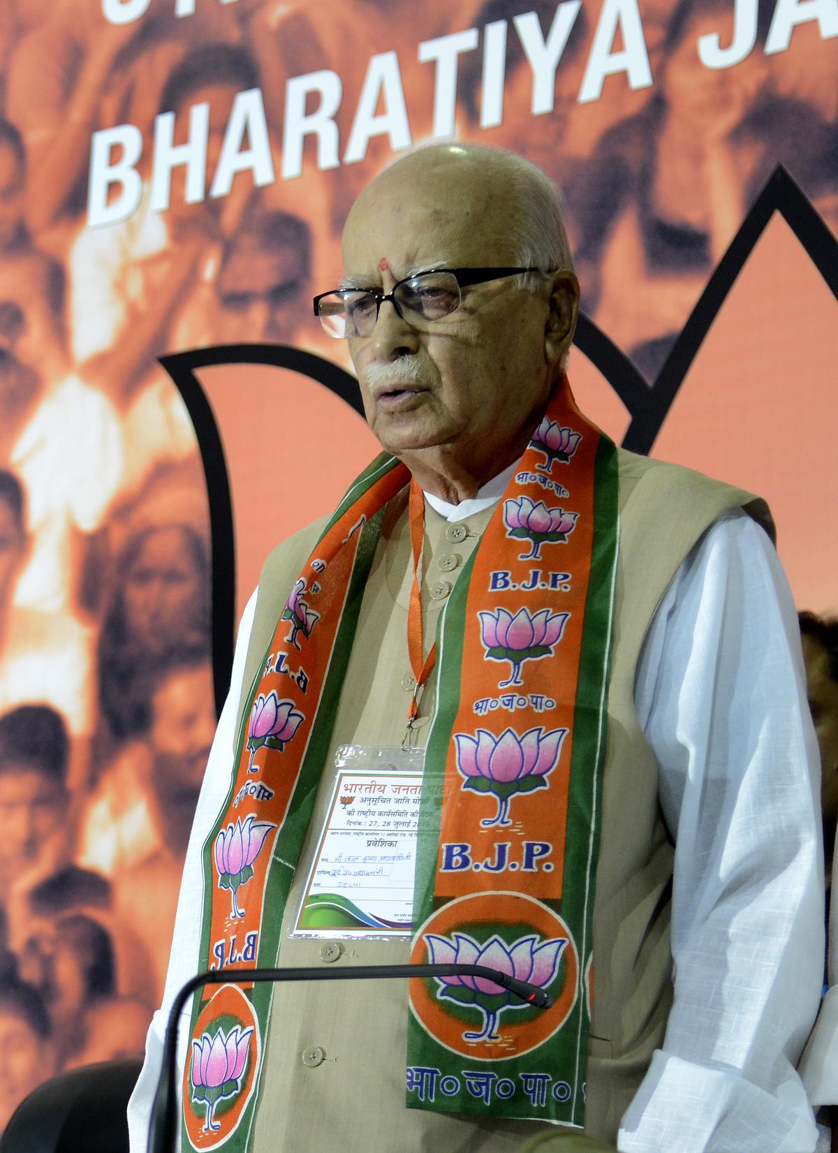 Karan Thapar and the death of the interrogative interview - The Hindu