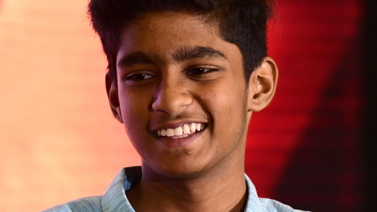 T.N. paddler Vishwa dies in an accident - The Hindu