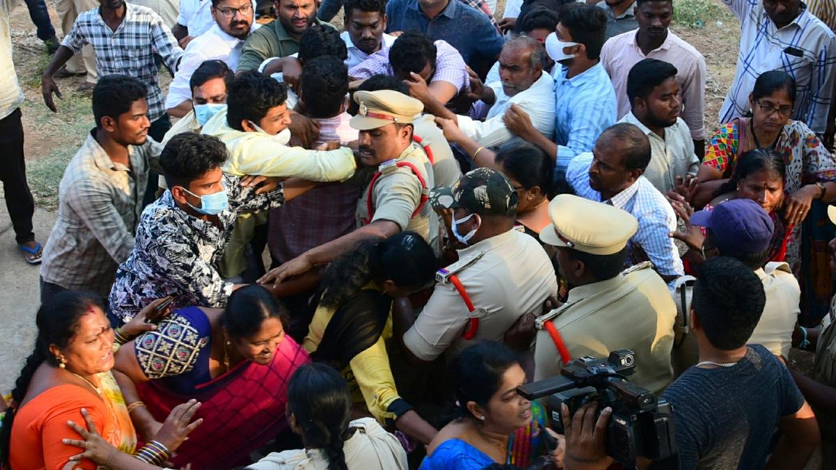 Andhra Pradesh: Tension at Thummapudi as YSRCP, TDP workers clash - The ...