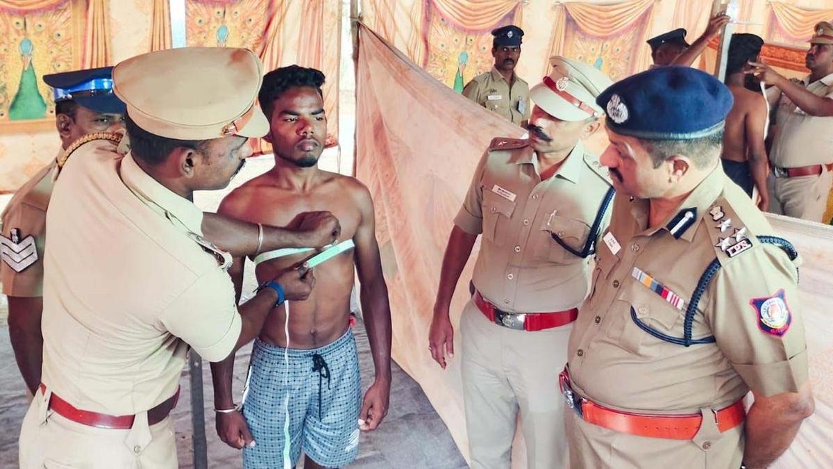 Fitness test for police recruitment begins - The Hindu