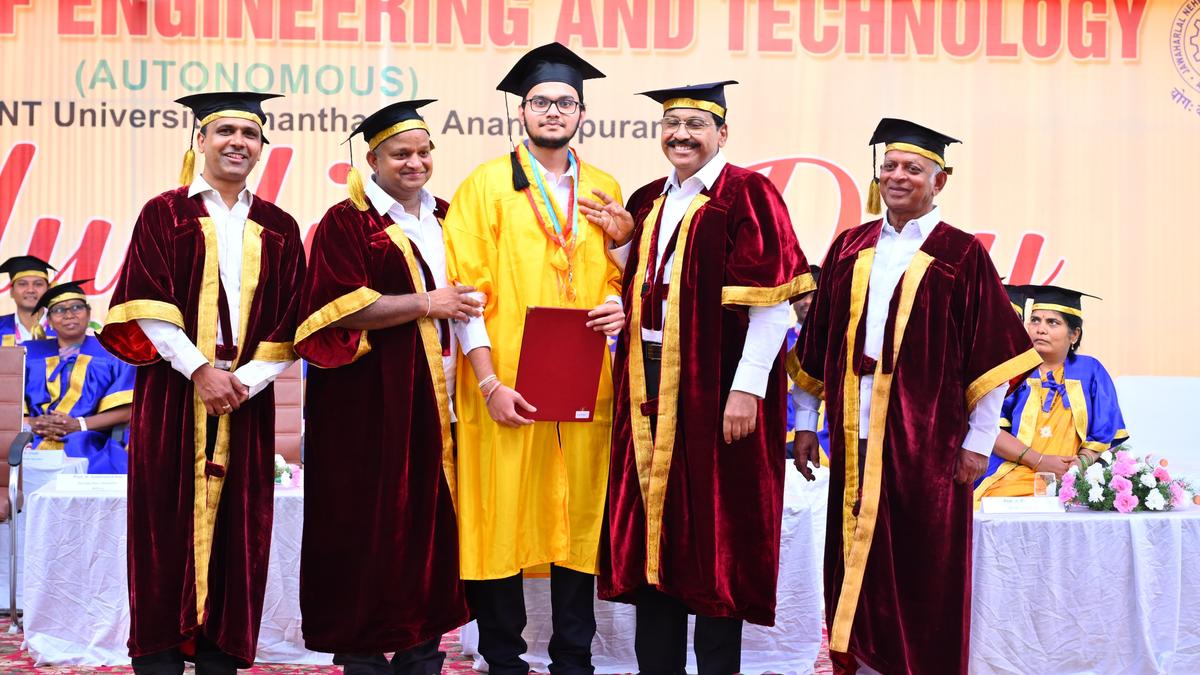 G. Pullaiah College of engineering hosts 4th graduation day - The Hindu