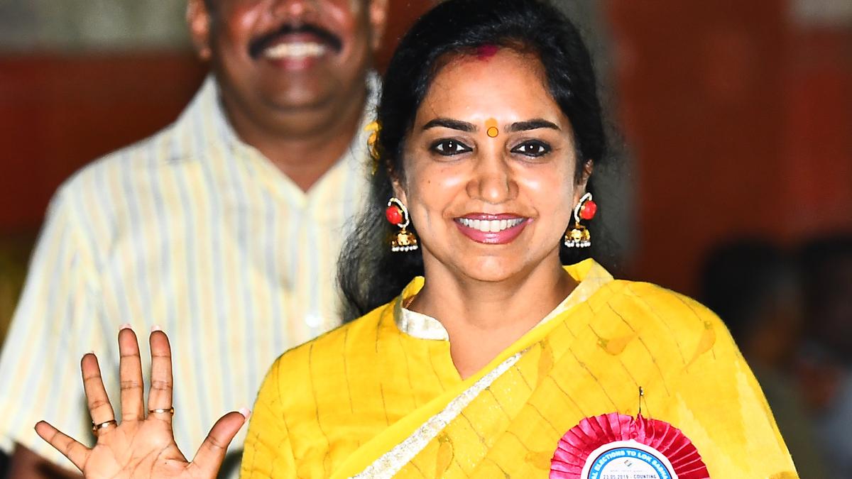 DMK MP Thamizhachi Thangapandian slammed for wanting to dine with slain ...