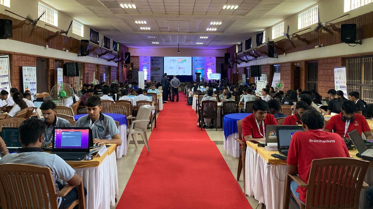 Two-day finale of Smart India Hackathon 2022 begins - The Hindu