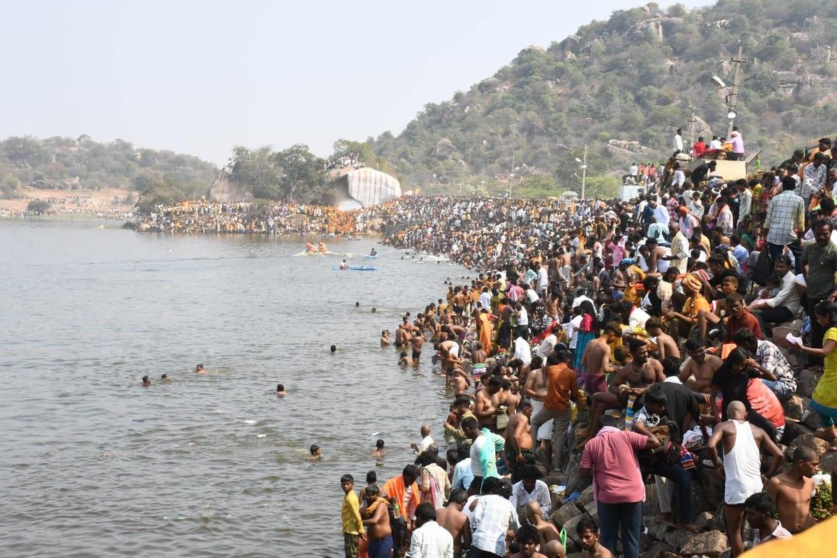 Devotees witness annual Mailara fair in Yadgir - The Hindu