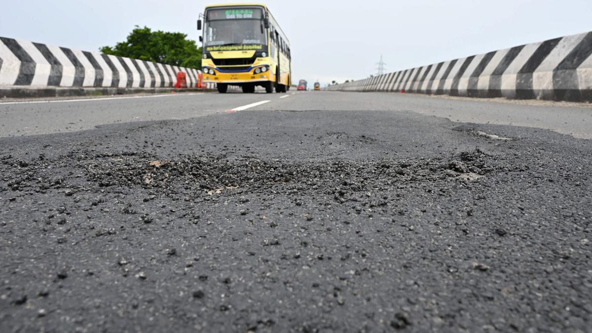 Serious cracks develop in Vallanadu bridge surface - The Hindu