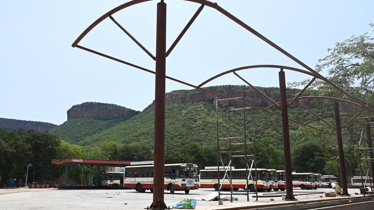 Alipiri depot to get 100 EV buses - The Hindu