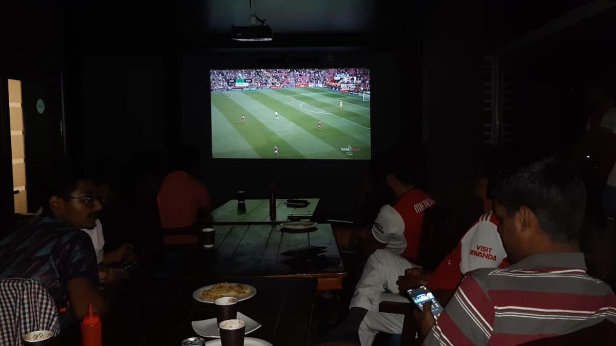 Football fans in Kerala whoop it up with screenings of matches - The Hindu