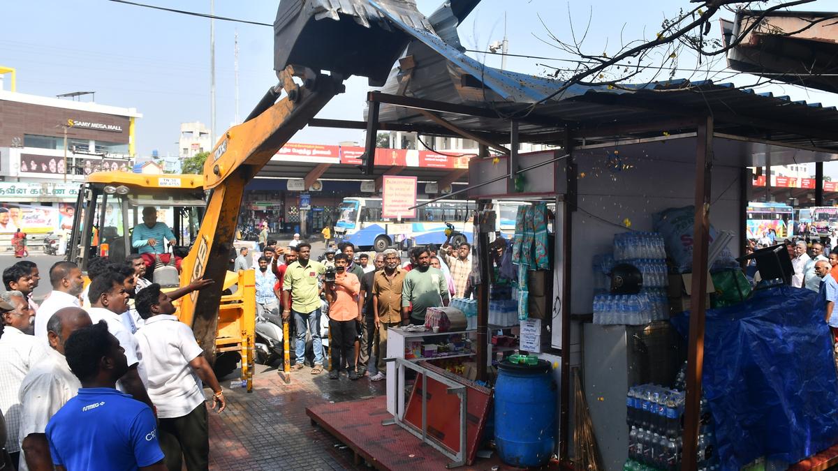 Corporation officials removed encroachments in Salem New Bus Stand ...