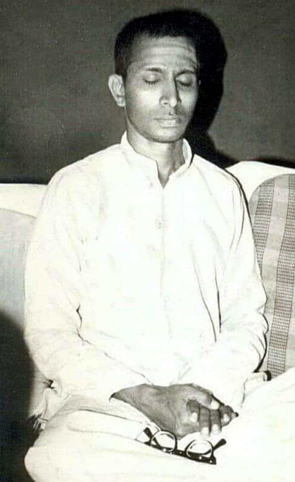 Siddeshwar Swami, a seer who transcended sectarian beliefs - The Hindu