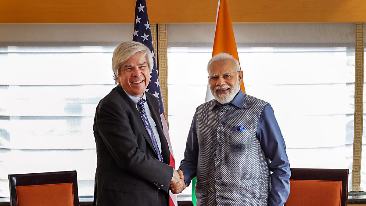 PM Modi meets ‘thought leaders’ in New York - The Hindu