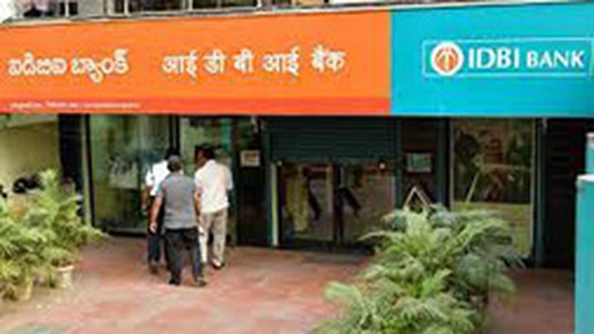 Explained I The relationship between LIC and IDBI Bank - The Hindu