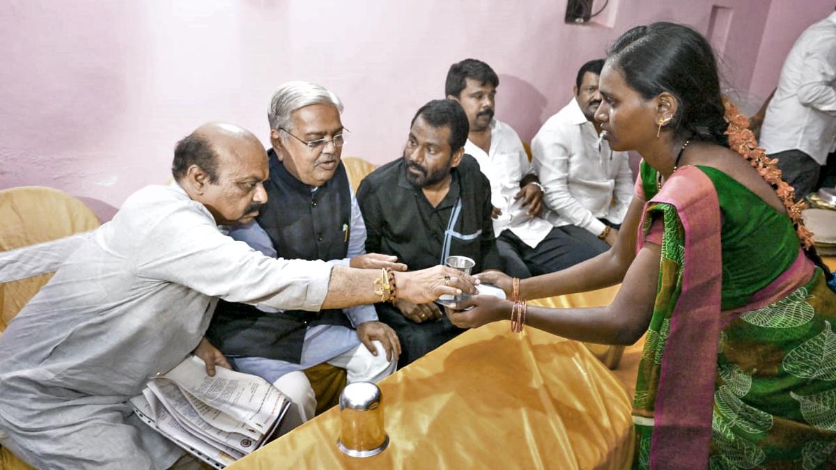 Video shows Dalits being asked to serve Karnataka CM, Yediyurappa only ‘branded’ tea - The Hindu