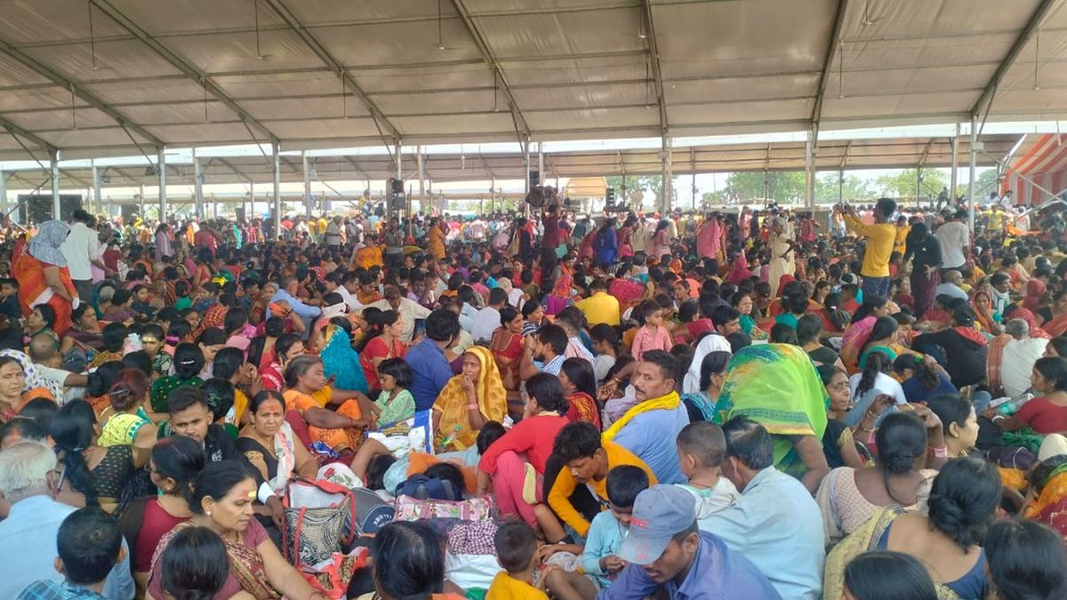 Bihar politicians lap up Dhirendra Shastri, the new Baba in town - The ...