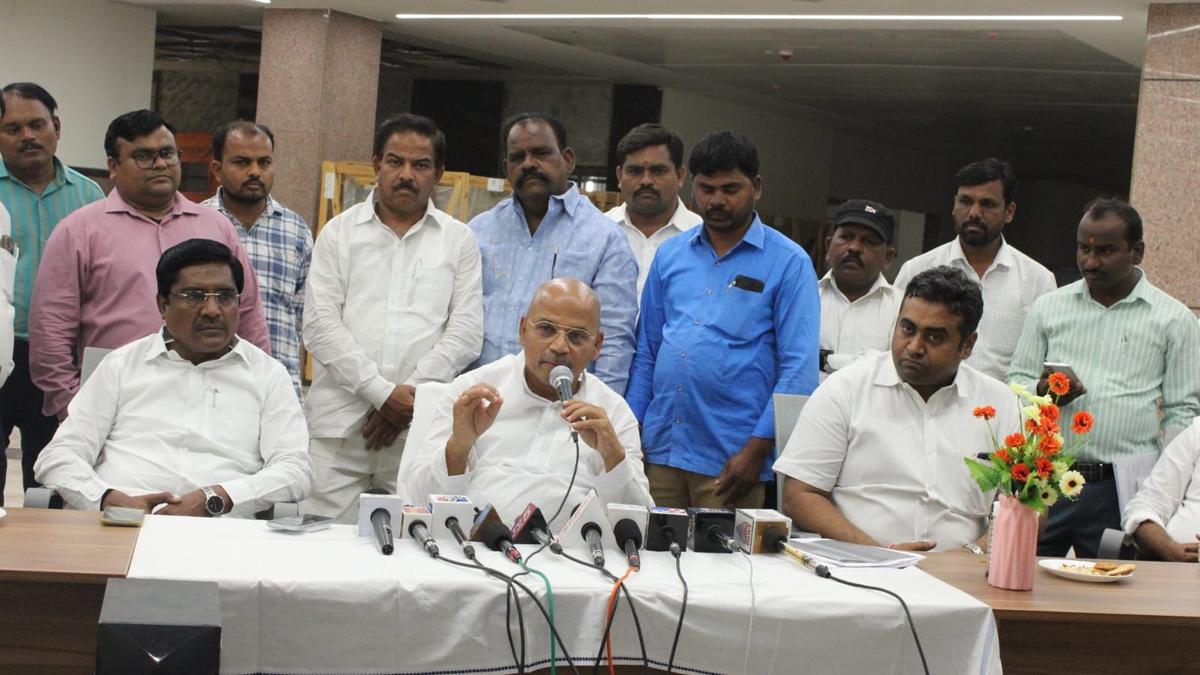 9,650 people get spot placement at job fair: Sharan Prakash Patil - The ...