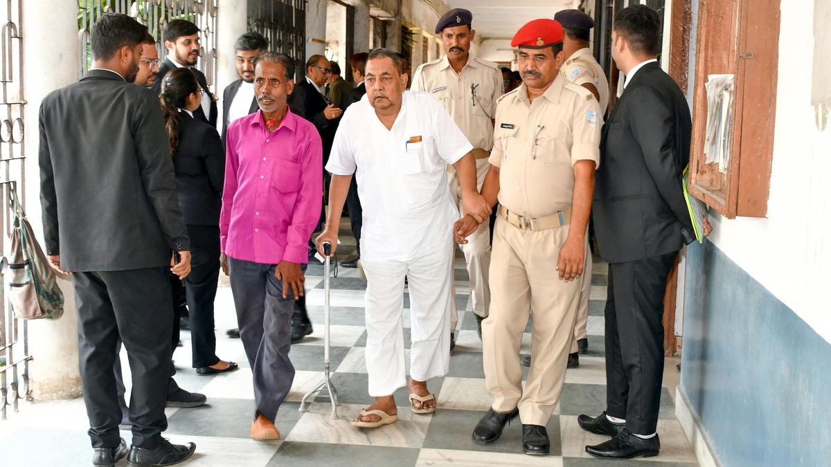 Bihar fodder scam: CBI Court sends 36 accused to prison - The Hindu