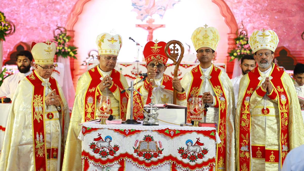 Syro-Malabar Church Day passes off peacefully as both sides stick to ...
