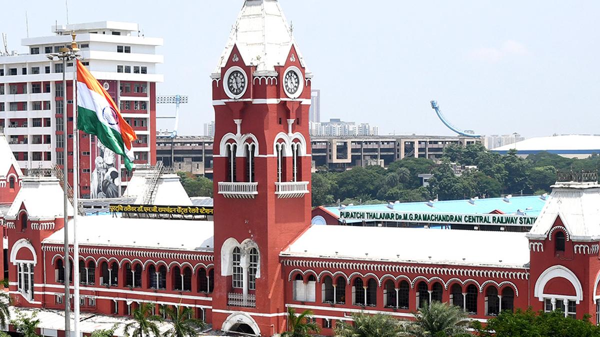 Chennai Central railway station — A showpiece of Dravidian architecture ...