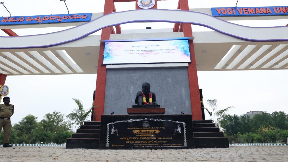 Translocation of Vemana statue at Yogi Vemana University kicks up a row ...