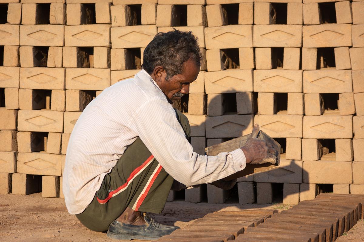 Review of Jan Breman’s Fighting Free to Become Unfree Again: Hunters ...