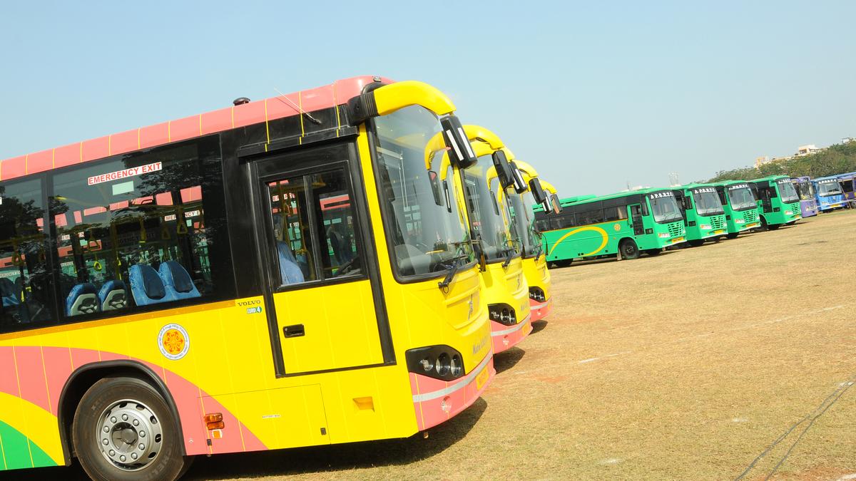 APSRTC to buy 2,736 new buses - The Hindu