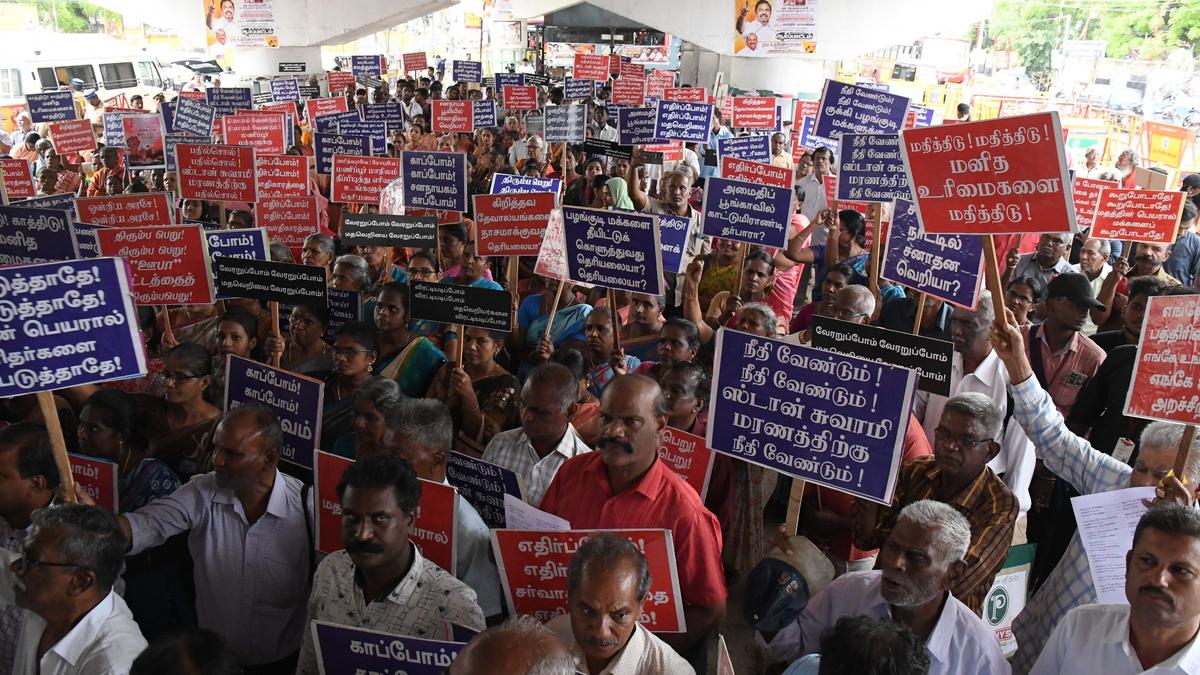 Demonstration staged against Manipur riots, for repeal of UAPA - The Hindu