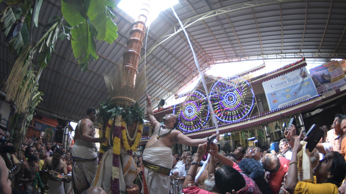 Curtain goes up on Kalpathy Ratholsavam in Palakkad - The Hindu