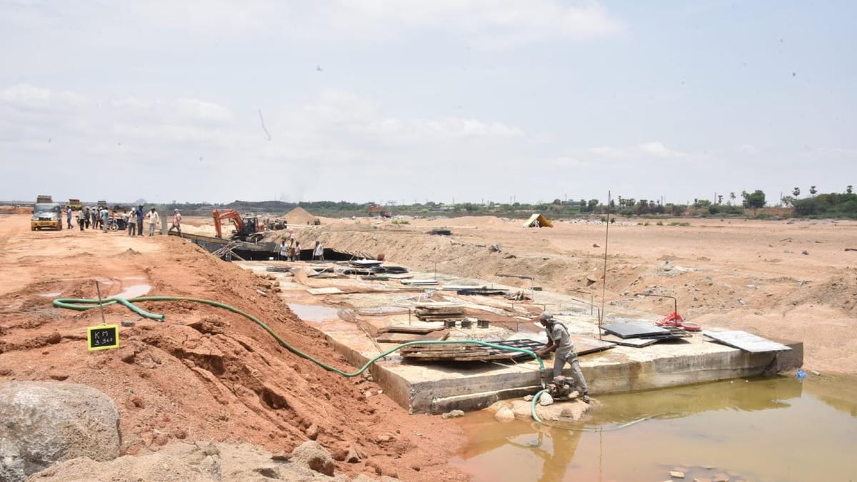 Work on Manair riverfront picks up pace - The Hindu