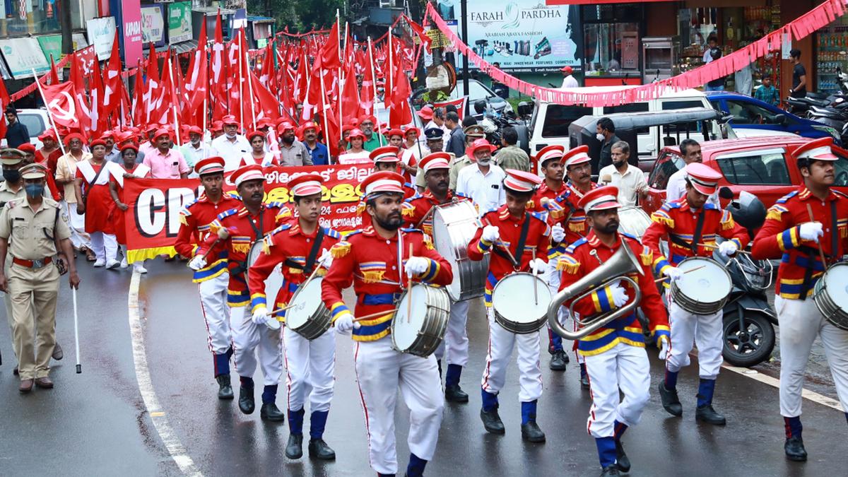 CPI Kozhikode district meet begins - The Hindu