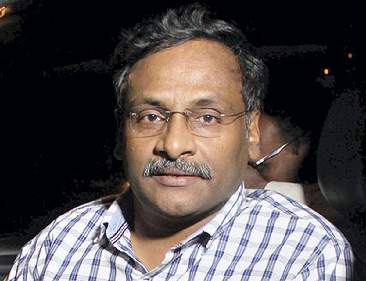 Review of ‘Unsealed Covers’ by Gautam Bhatia, the outspoken lawyer who ...