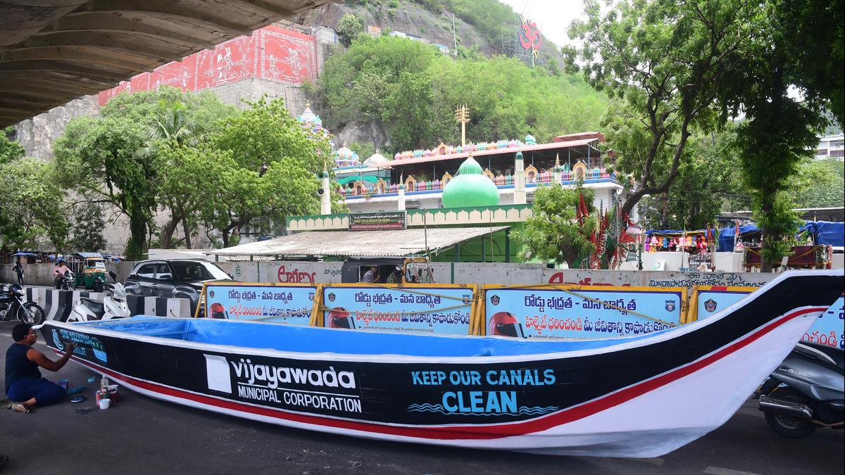 Vijayawada’s civic body to deploy boats for clean canals - The Hindu