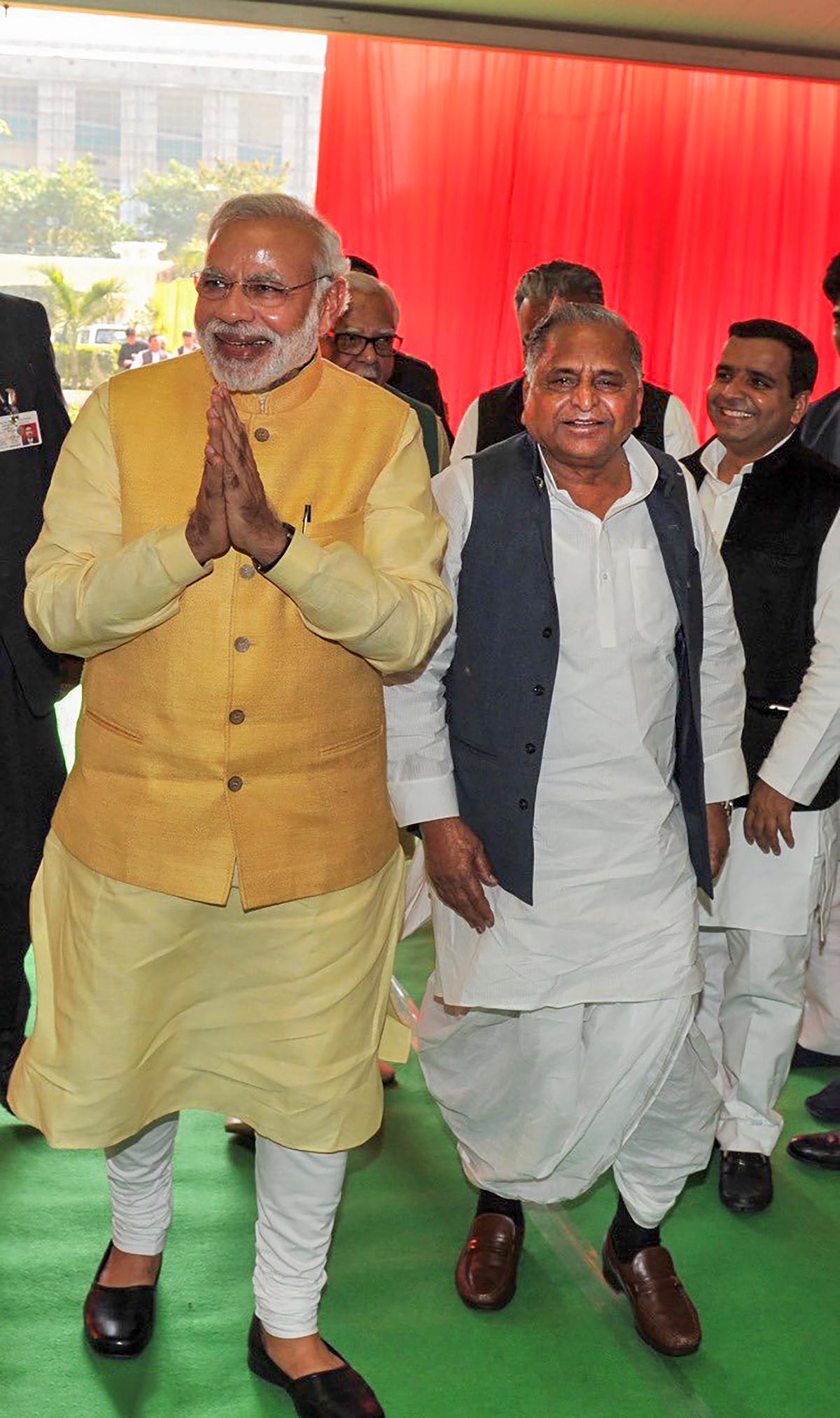 Mulayam Singh Yadav: A life in pictures - The Hindu