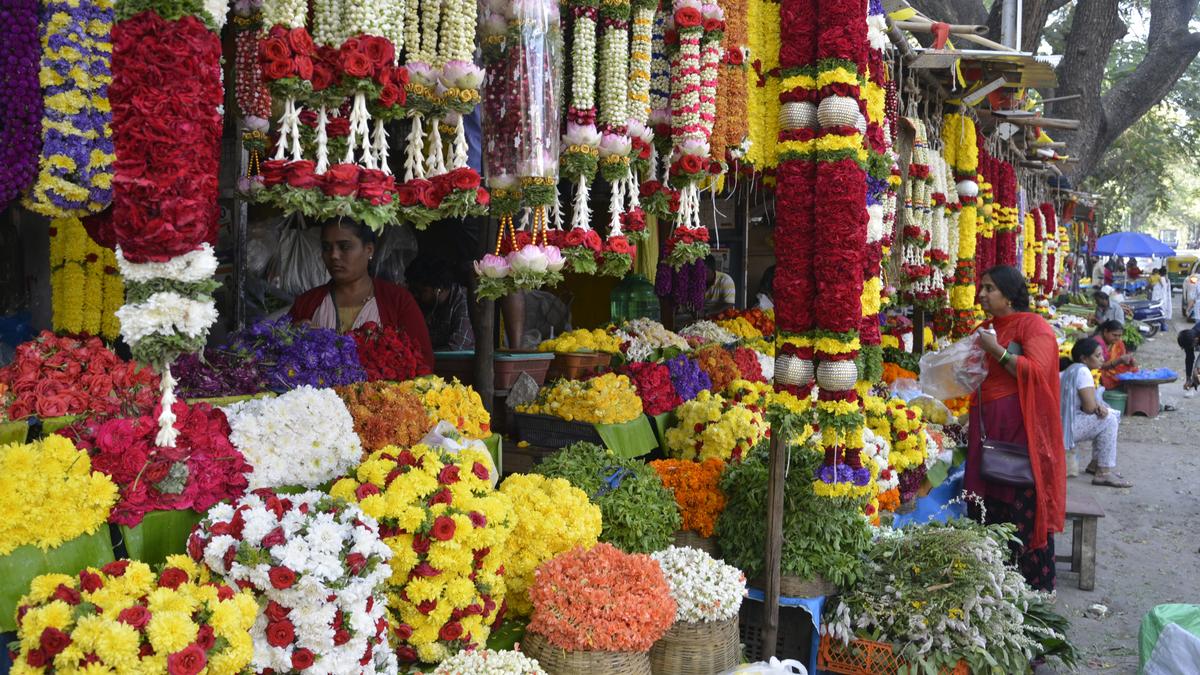 Prices of flowers skyrocket in Bengaluru ahead of Varamahalakshmi ...