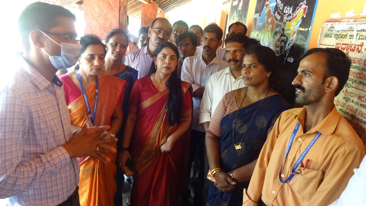 Make use of DC’s village stay programme effectively: Kurma Rao - The Hindu