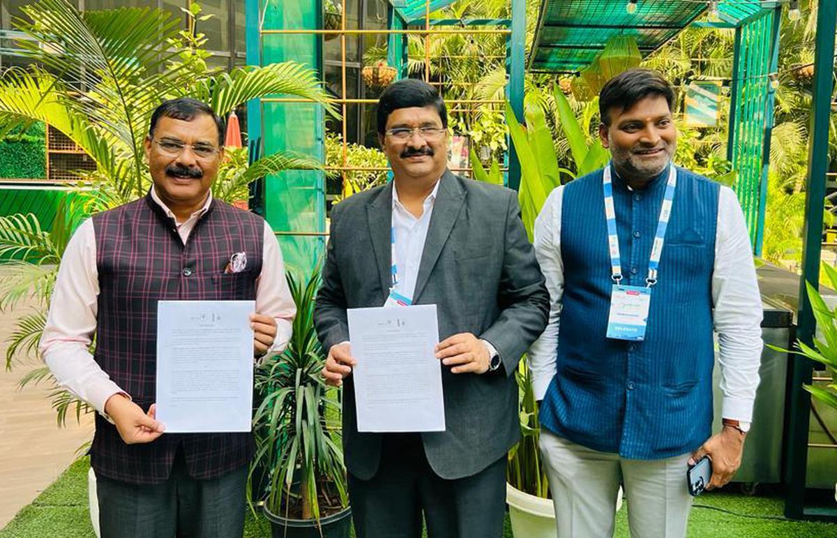 APSCHE inks pact for upskilling of 10,000 faculty members in higher ...