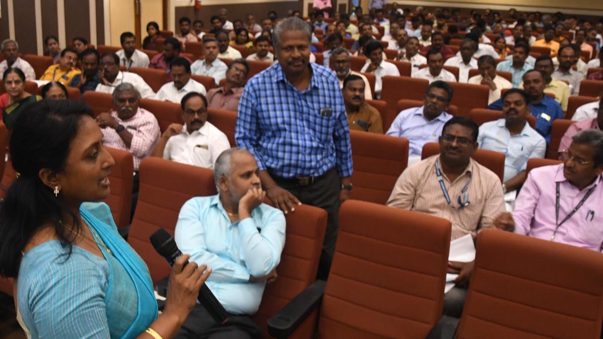 Tamil Nadu Animal Welfare Board plans to train 500 veterinarians to ...