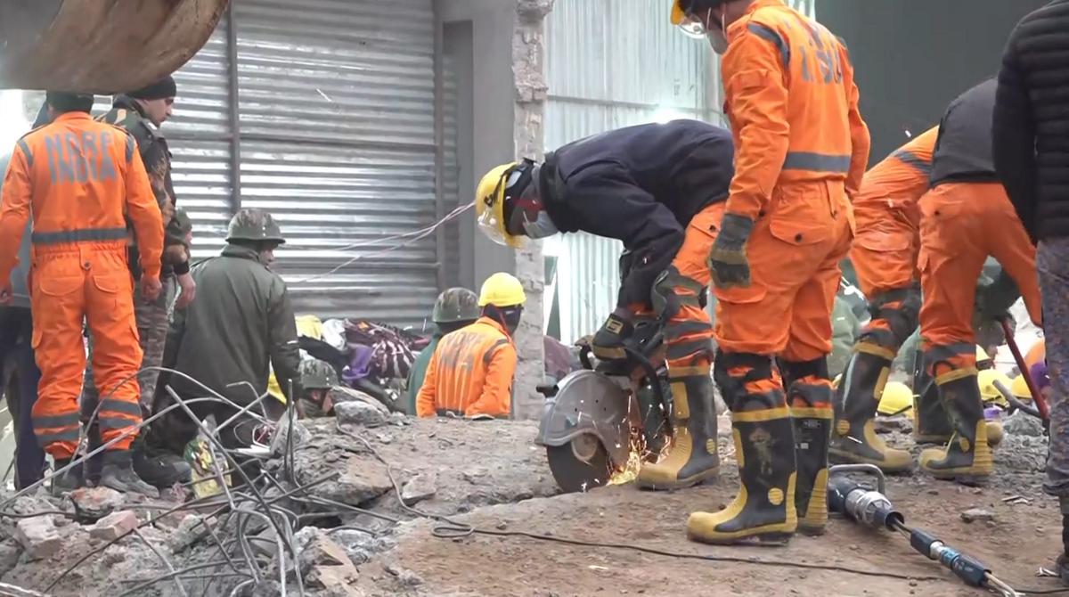 Mohali building collapse: Body of man found, death toll climbs to two ...