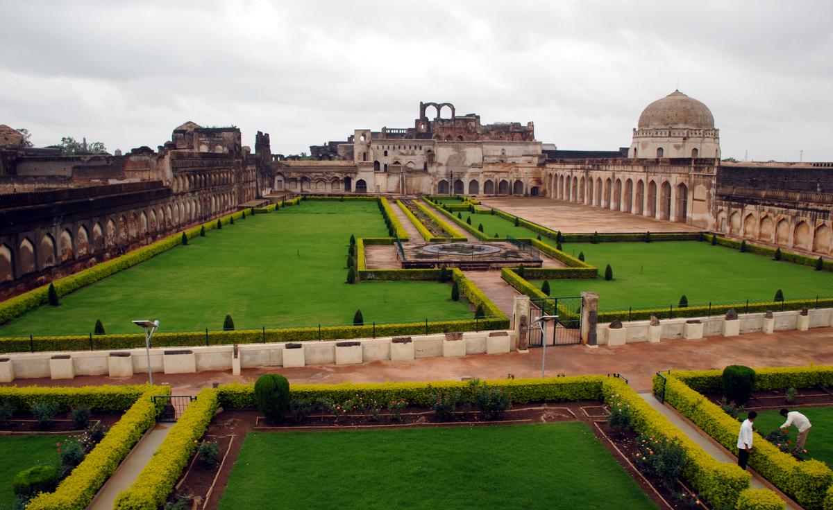 The Bahmani dynasty and their architectural grandeur in Bidar - The Hindu