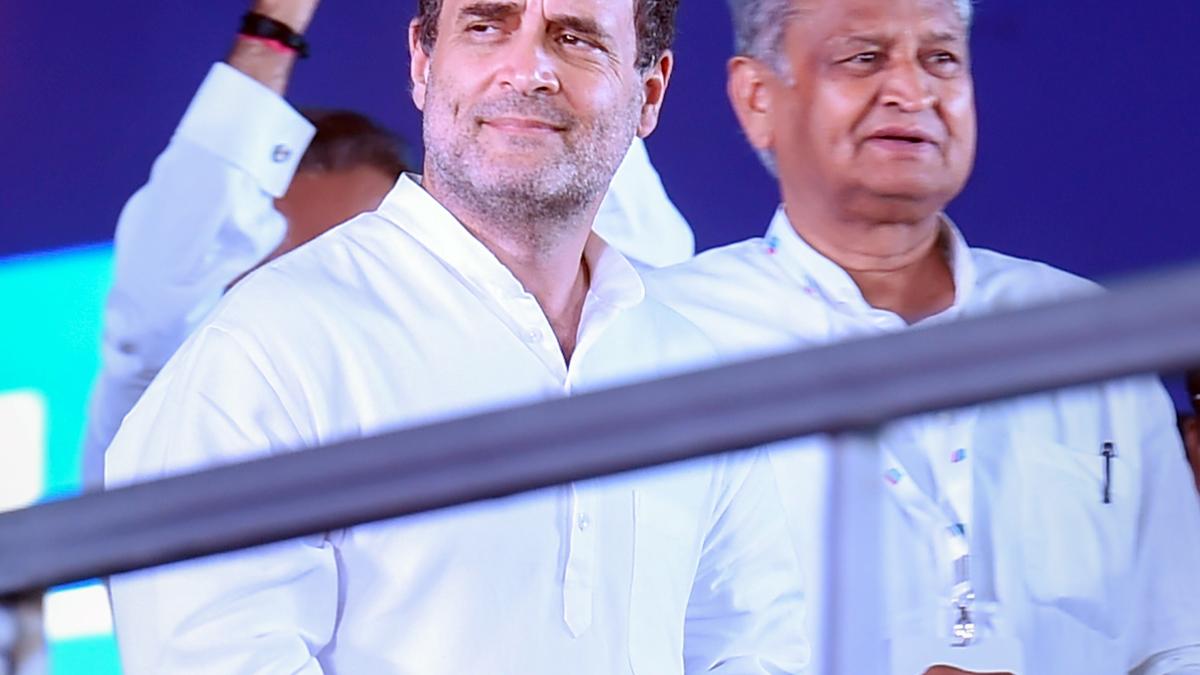 Ashok Gehlot flags Amit Shah’s ‘₹80,000 muffler’ after BJP’s swipe at Rahul Gandhi over T-shirt ...