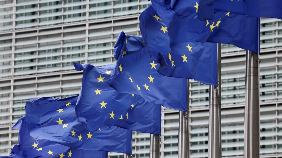 Starlink and Amazon may be able to buy into EU mobile satellite ...