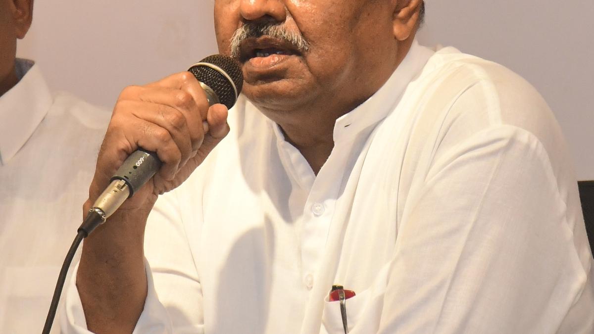 I know how to make or break a CM, says Congress leader Hariprasad ...