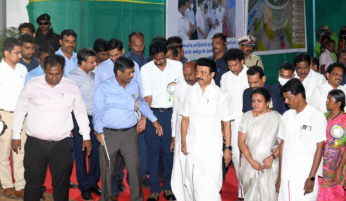 CM inspects progress of Kalaignar Memorial Library in Madurai - The Hindu