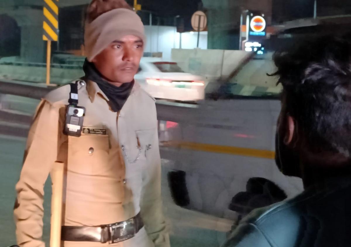 Night beat policemen in South East division to wear body cameras - The ...