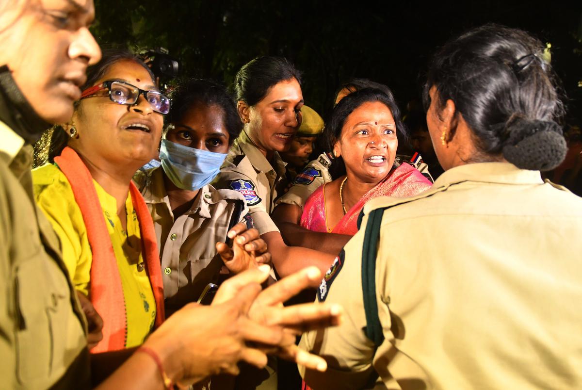 Tension prevailed outside NIMS, shifting of body halted - The Hindu