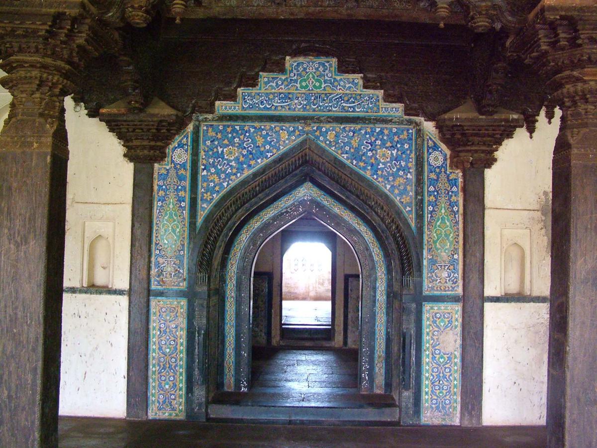 The Bahmani dynasty and their architectural grandeur in Bidar - The Hindu