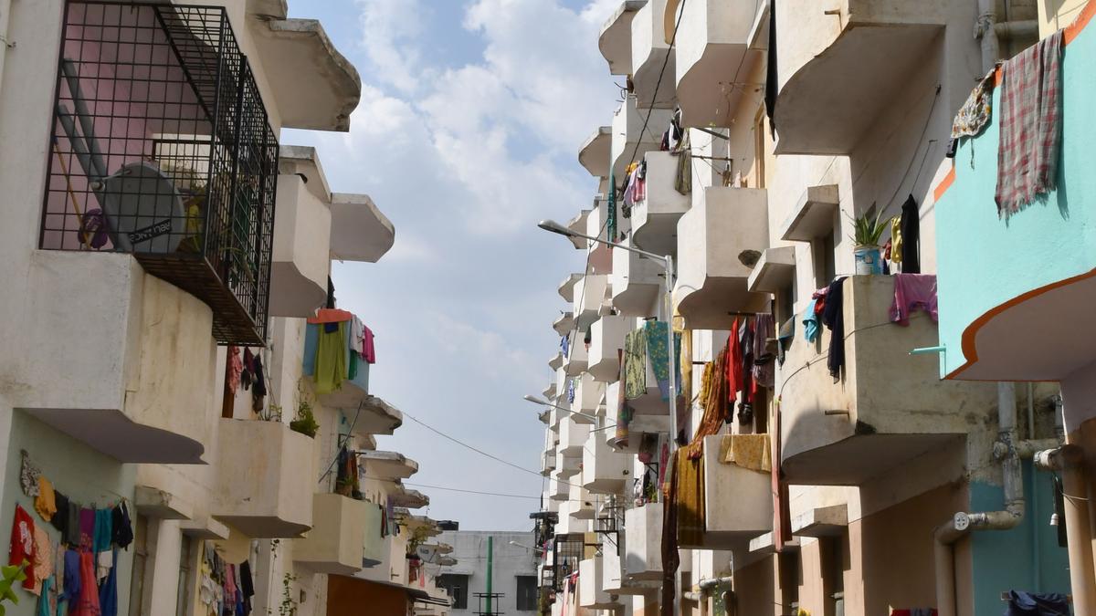 Only 17% of targeted houses of 5.17 lakh constructed: CAG report - The ...